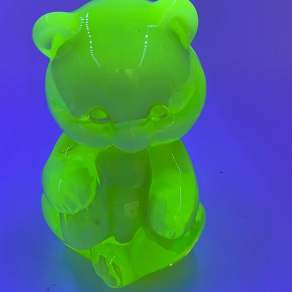 Fenton | Art | Fenton Vaseline Glass Bear Cub Vintage Yellow Opalescent ...